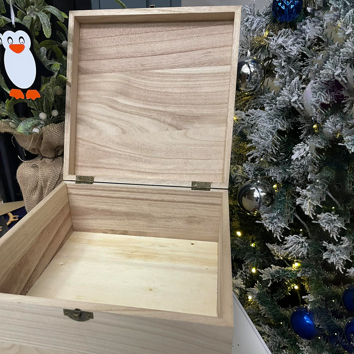 Christmas Eve Box Penguin – JT Workshop